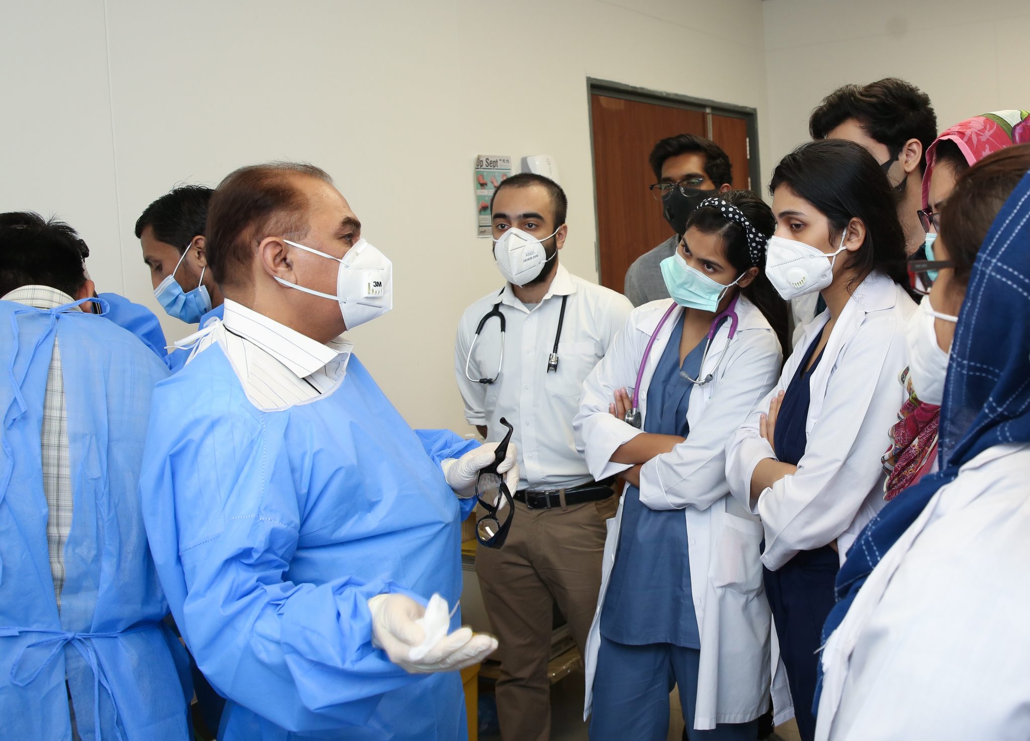 FMC Final Year Medical Students in Training With Prof. Muzaffar latif ...
